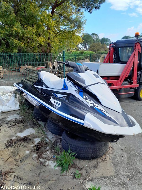 Prodaje se Yamaha VX jet ski na aukciji