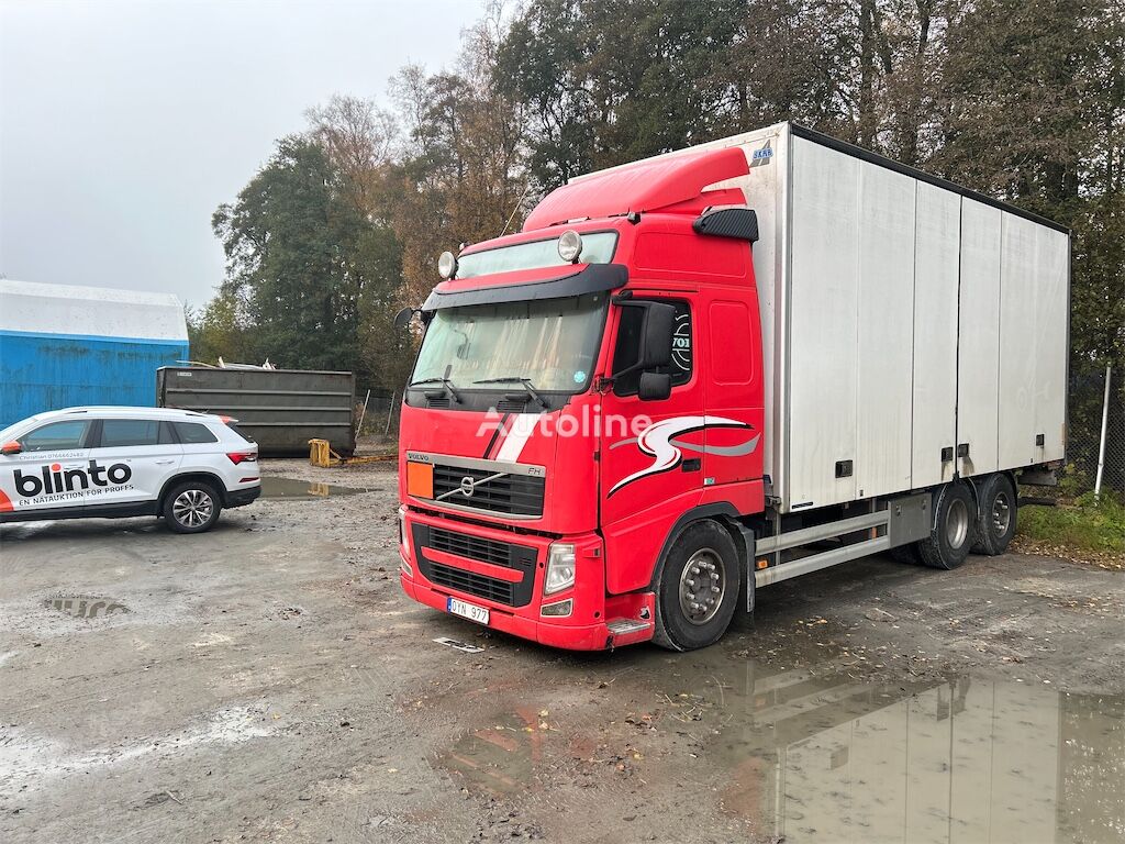 Prodaje se Volvo FH 6*2 kamion furgon na aukciji