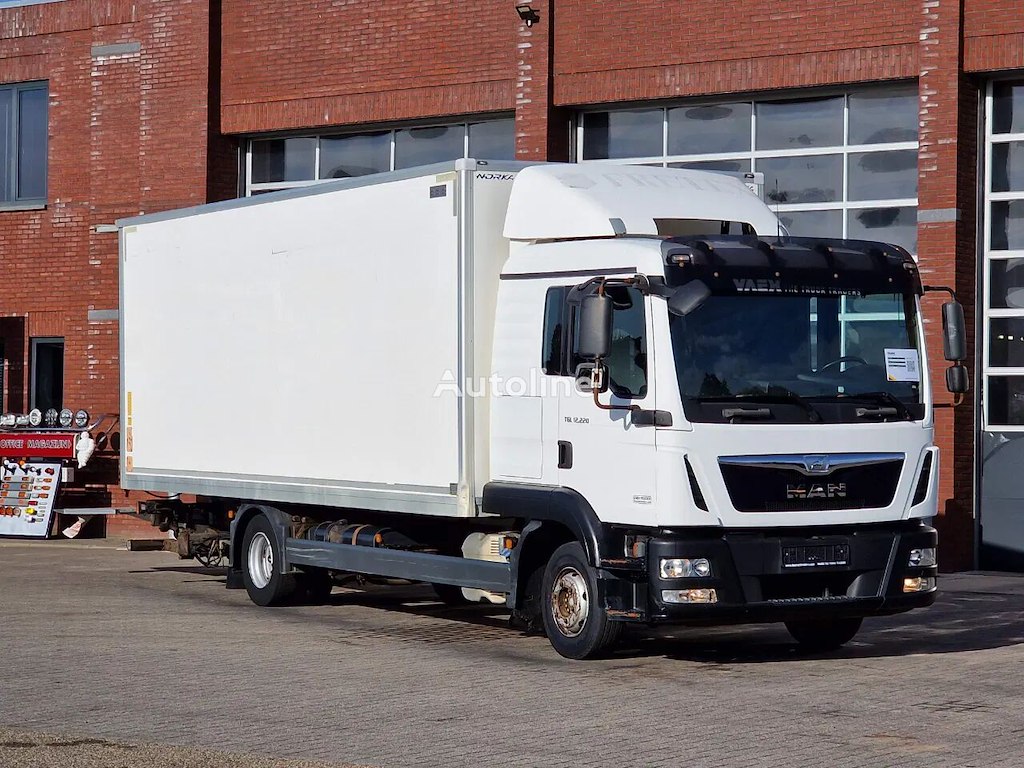 MAN TGL 12.220 4x2 - Box - Zepro Loadlift - Camera - Sleepercab - Eu kamion furgon