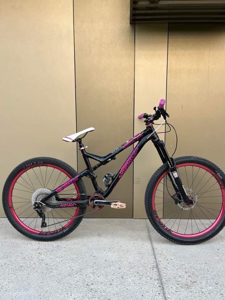 Commencal META