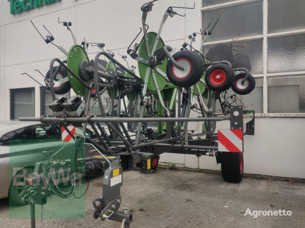 Fendt LOTUS 1020 T prevrtač sena