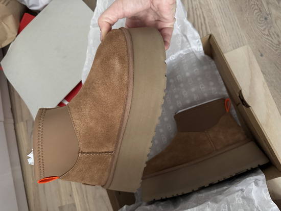 Ugg mini dipper