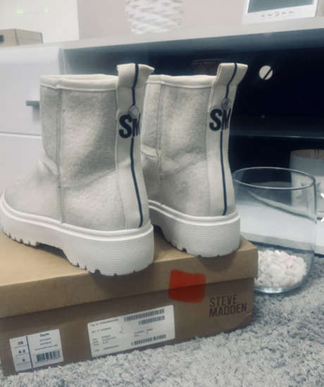 STEVE MADDEN UGG čizmice REZERVISANO