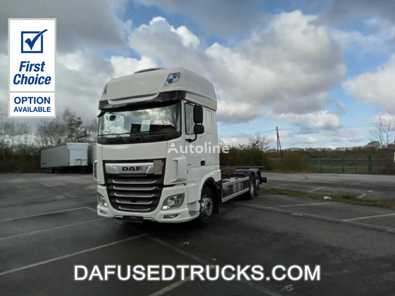 DAF XF 530 FAN vozilo za prevoz kontejnera