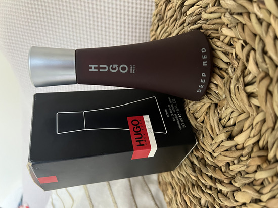   sad 2800! Original Hugo Deep Red 50 ml