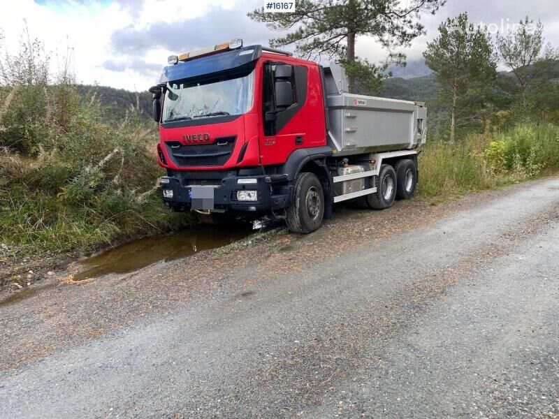 IVECO Trakker 500 kiper