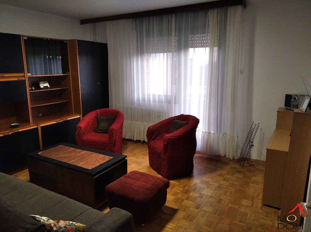 Stan,NOVI SAD,BULEVAR,kv: 74, € 175300, ID: 1029198