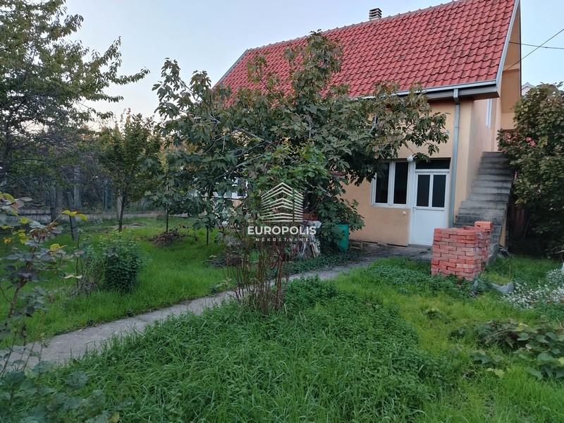 Prodaja dvoetažne kuće i placa, blizina novosadskog puta ID#6451 170.000 €