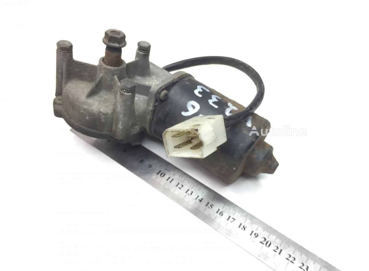 Motor ștergător parbriz 1071370-13 motor brisača za Volvo second hand, cu conector electric kamiona