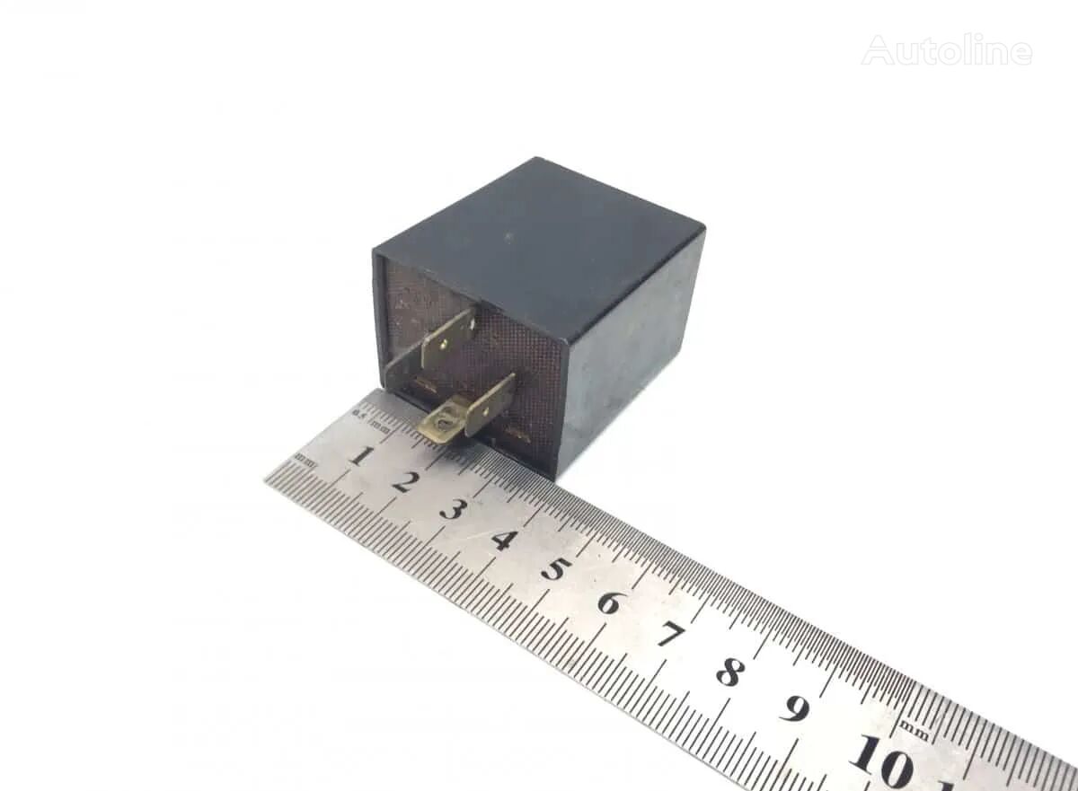 Releu 6180021002 relej za Volvo – Dimensiuni 4x4x4 cm kamiona