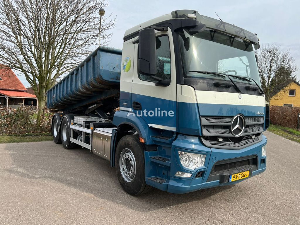 Mercedes-Benz ANTOS 6x4 Euro 6 met translift 24 ton kettingsysteem 273641 km kamion sa kukom za podizanje tereta