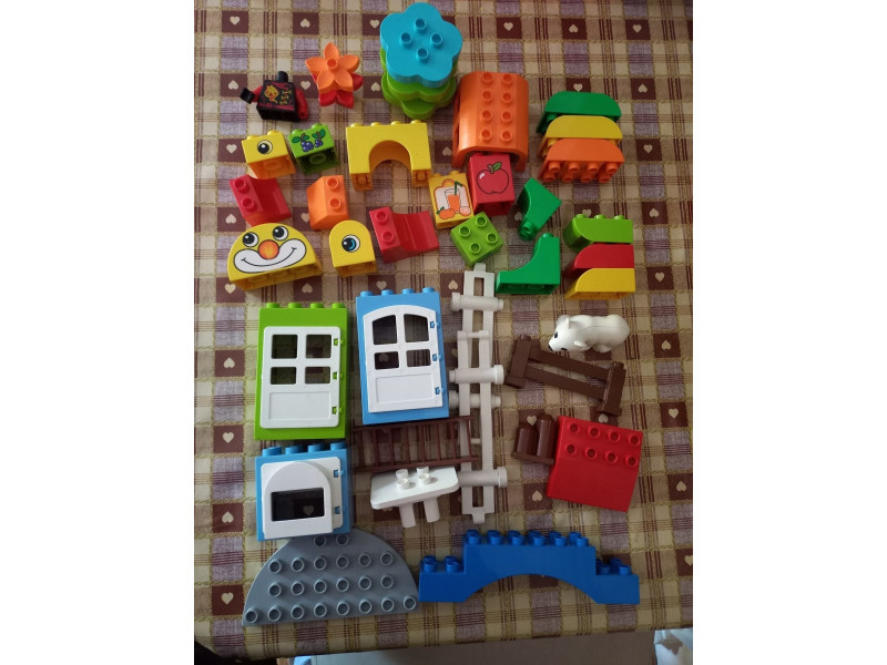 Lego Duplo razni delovi