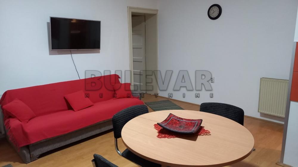 Nova železnička kolonija, Jednoiposoban stan za izdavanje, 42m2, 450€