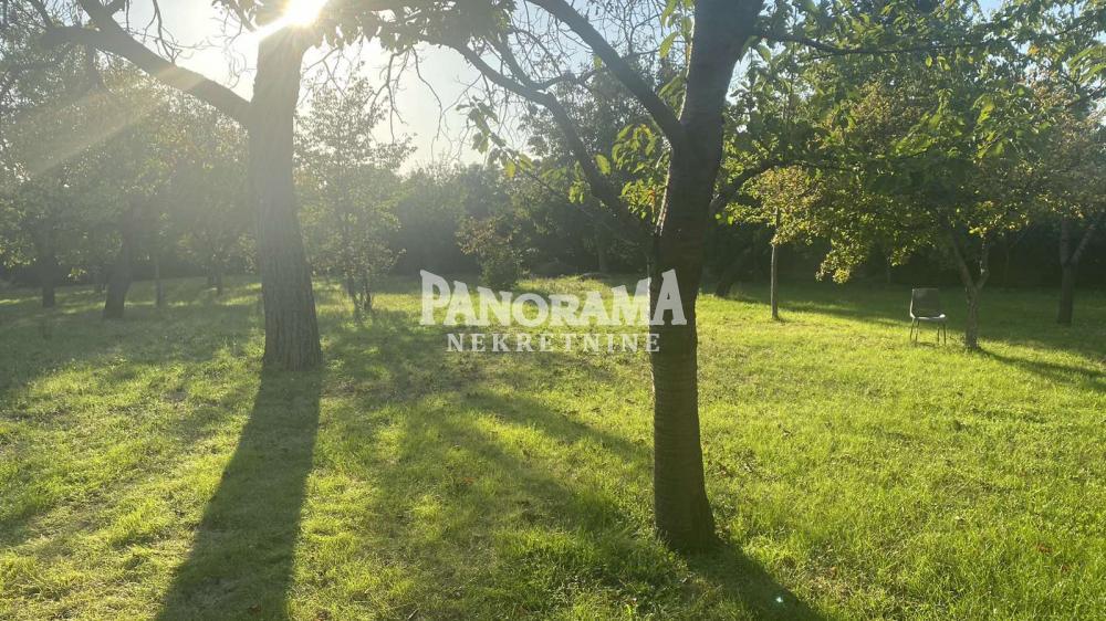 Save Jovanovića Plac na prodaju, Voždovac, Jajinci, 108.000€