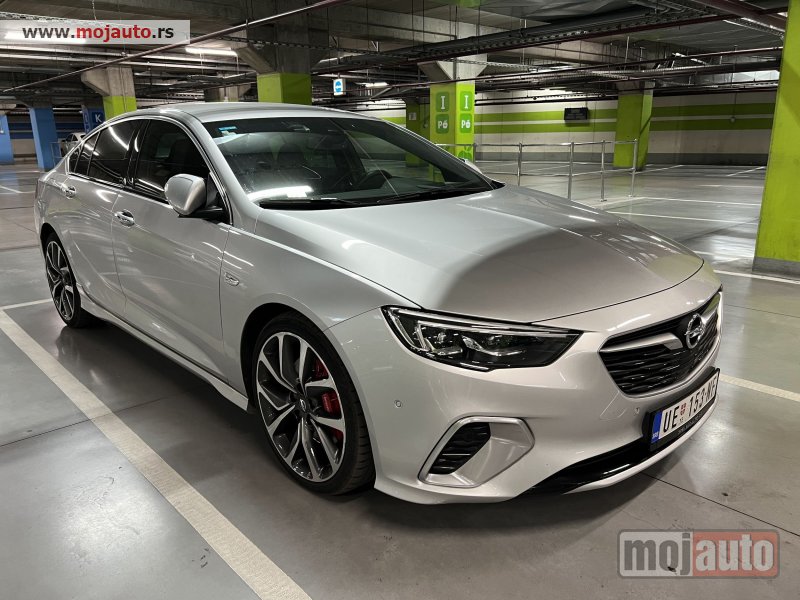 Opel Insignia 2.0 GSI