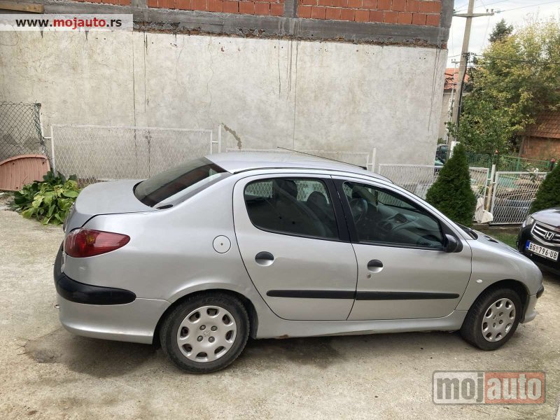 Peugeot 206 Sedan