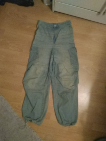 Nove duboke HM cargo farmeke, pantalone