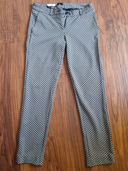 Pantalone poslovne 40