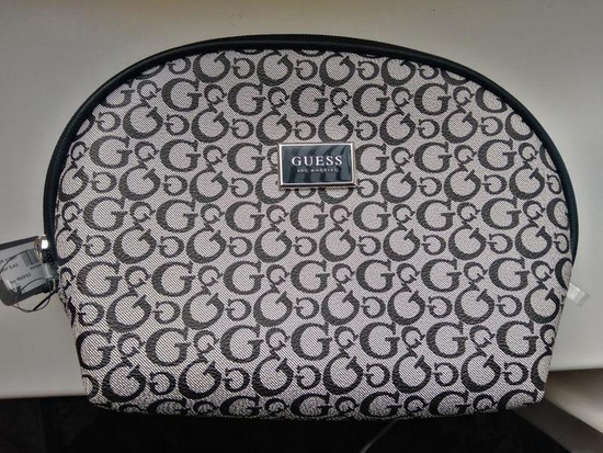 GUESS logo neseser vecih dimenzija