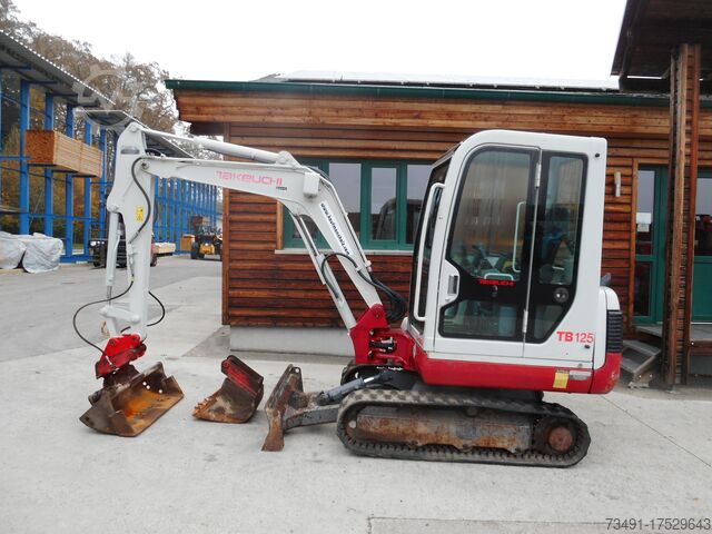 Mini bageri
Takeuchi TB 125 ( 2.790kg )