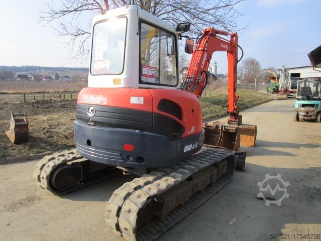 Mini bageri
Kubota U50-3 mit POWERTILT +Schnellwechsler +3 Löffel