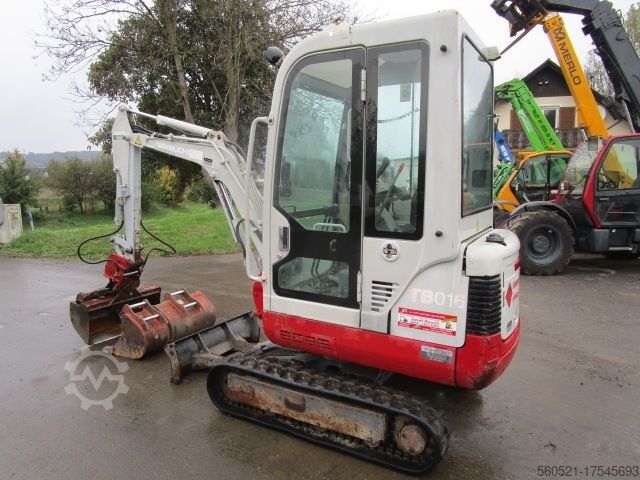 Mini bageri
Takeuchi TB 016 - Schnellwechsler + 3 Stk. Löffel