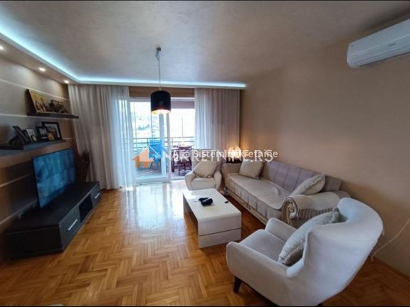 Zvezdara, Denkova bašta, 4.0 stan, 100m2, 1000 EUR, ID 51188