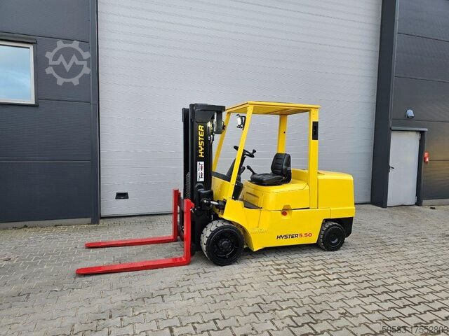 Kompaktni viljuškari - Dizel
Hyster S5.50XM - Kompaktstapler - TRIPLEX