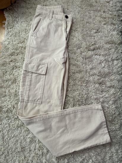 stradivarius cargo pantalone