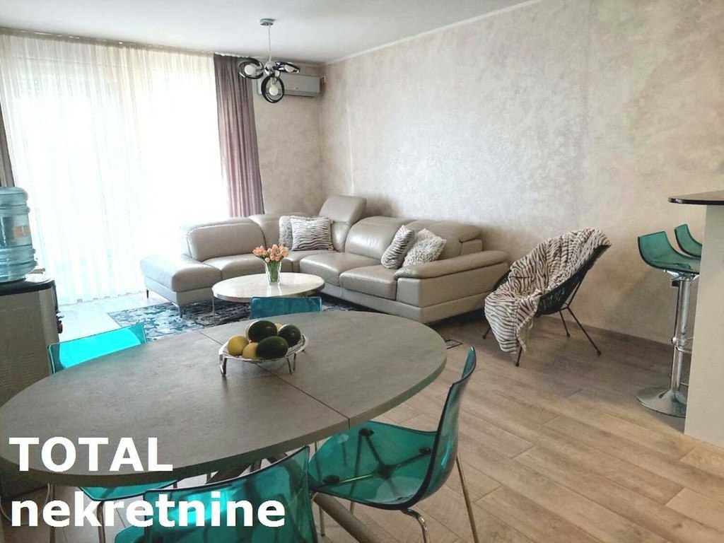 Četvorosoban stan NOVI SAD, 242050€