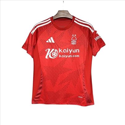 Nottingham Forest 2024/2025 domaci dres