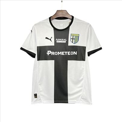 Parma 2024/2025 domaći dres