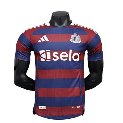 Newcastle United 2024/2025 gostujući dres