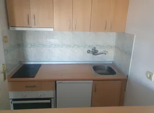 Izdavanje Stan - Novi Sad, Socijalno - Rotkvarija