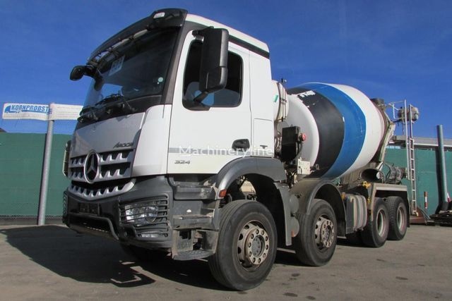 Stetter na šasiji Mercedes-Benz 3240 8x4 BB - STETTER 9 m³ - Nr.: 623 kamion s mešalicom za beton