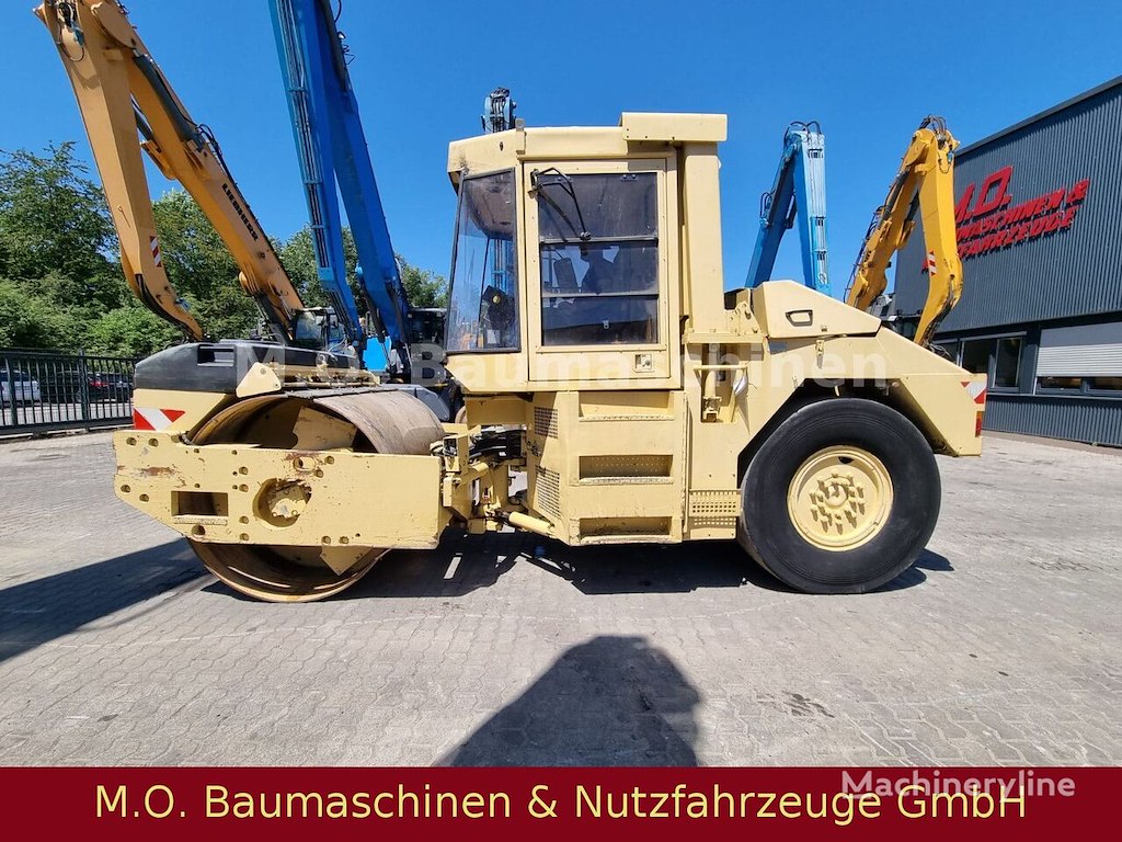 Caterpillar CB-535 B kombinovani valjak