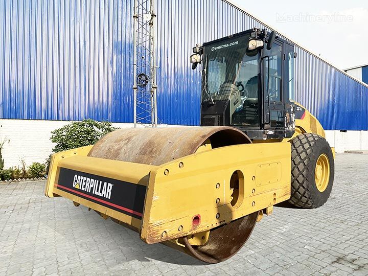 Caterpillar CS74 kompaktor s jednim valjkom