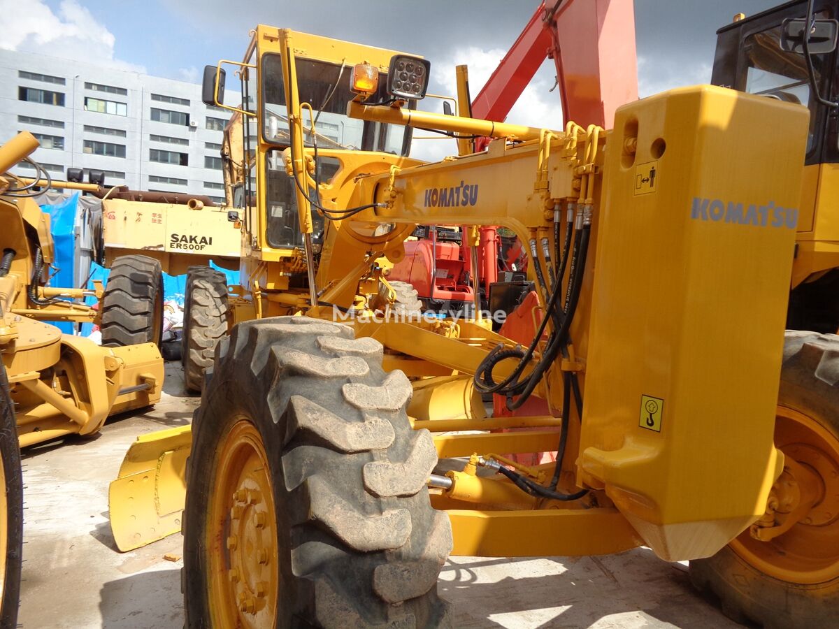 Komatsu GD511 grejder