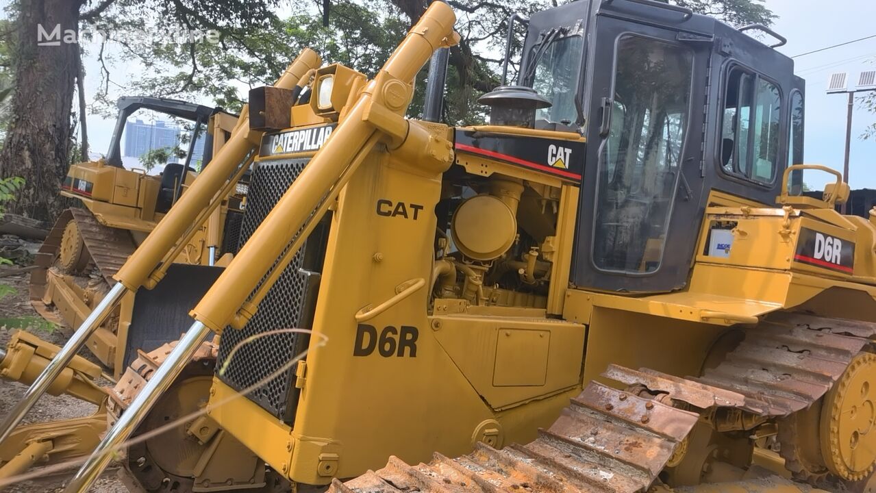 Caterpillar D6R grejder