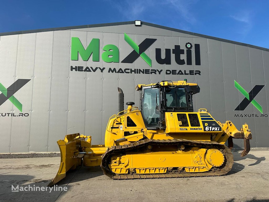 Komatsu D61PXI-24 Buldozer buldožer