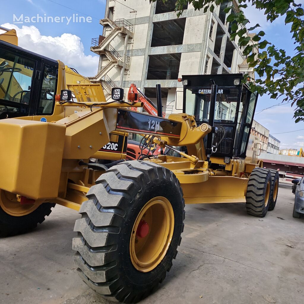 Caterpillar 12H grejder