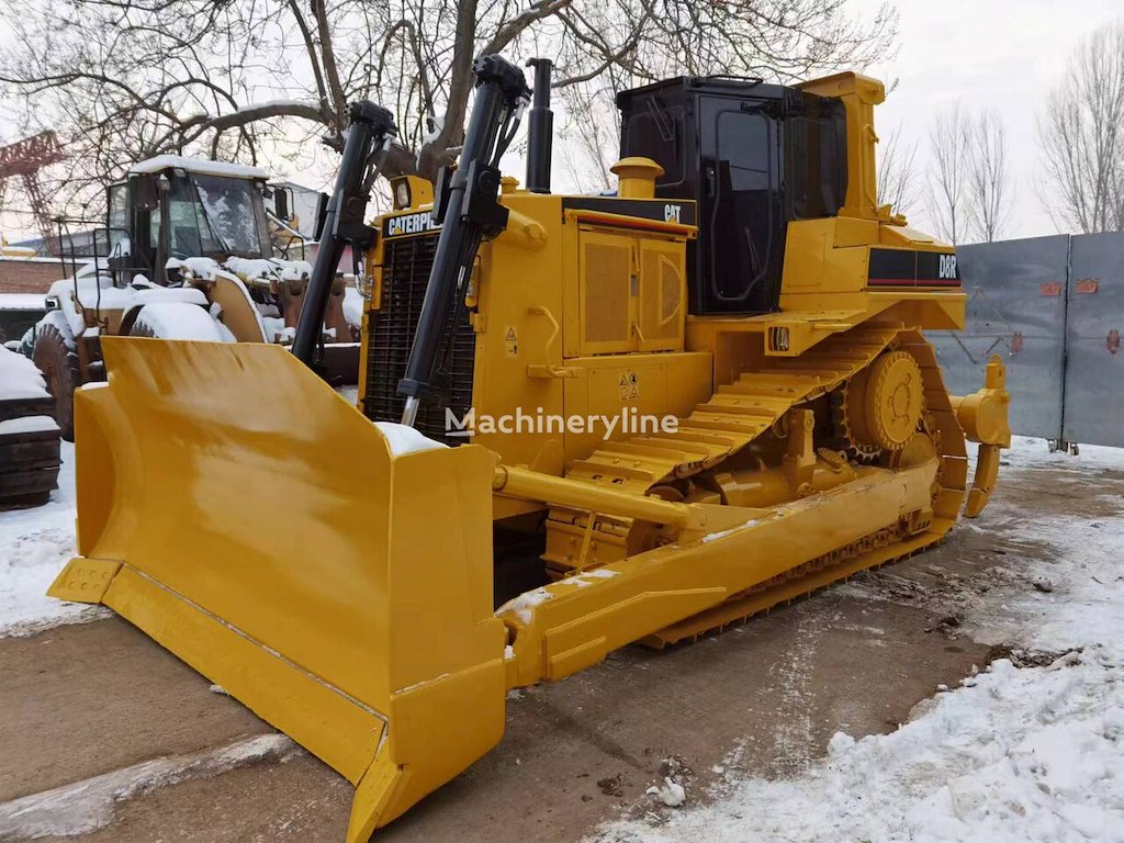 Caterpillar D8R buldožer