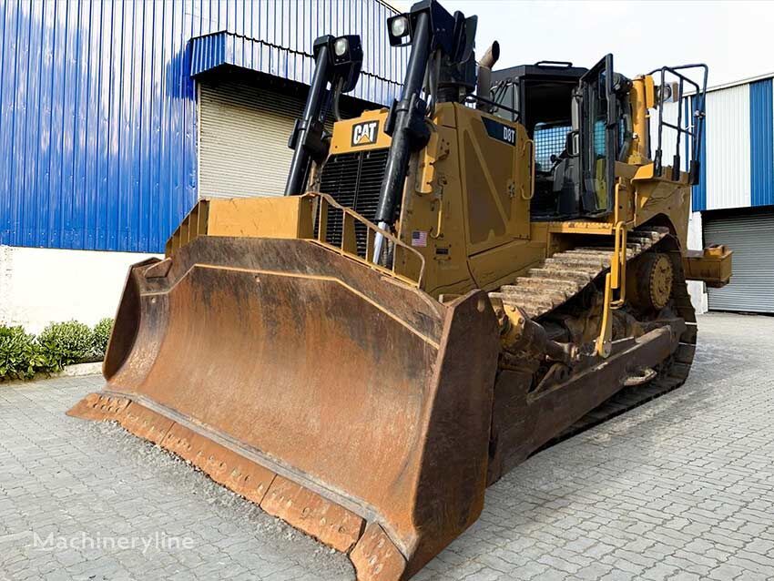 Caterpillar D8T buldožer