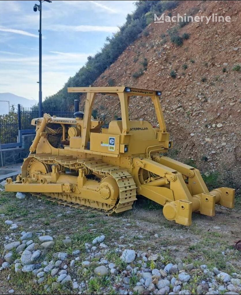 Caterpillar D7F buldožer