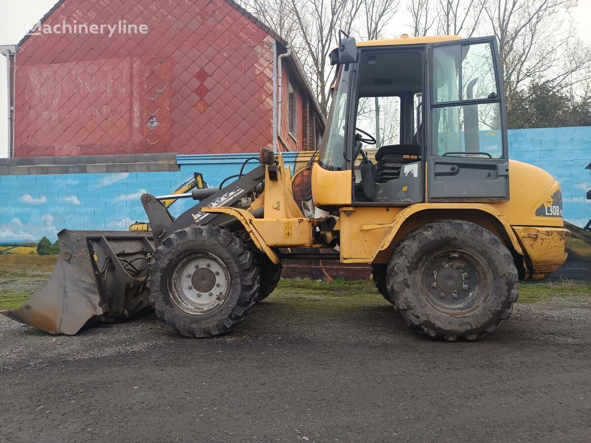 Volvo L 30 B ZX prednji utovarivač