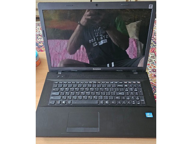 Lenovo G700