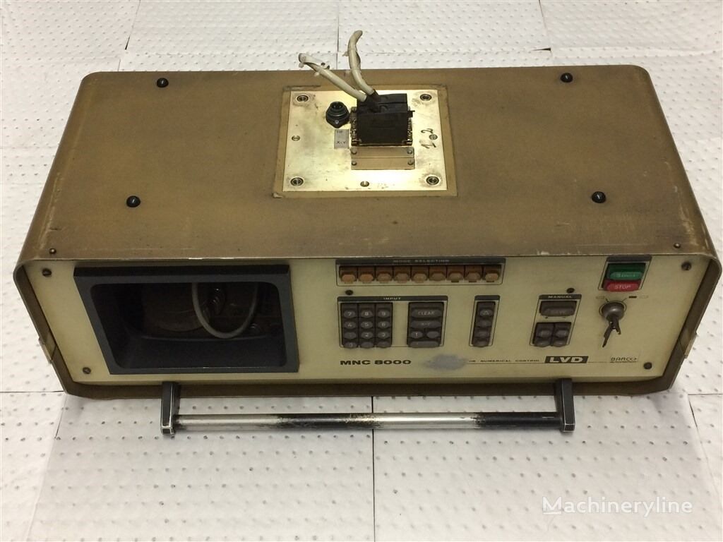 LVD MNC8000 instrument tabla za industrijske opreme