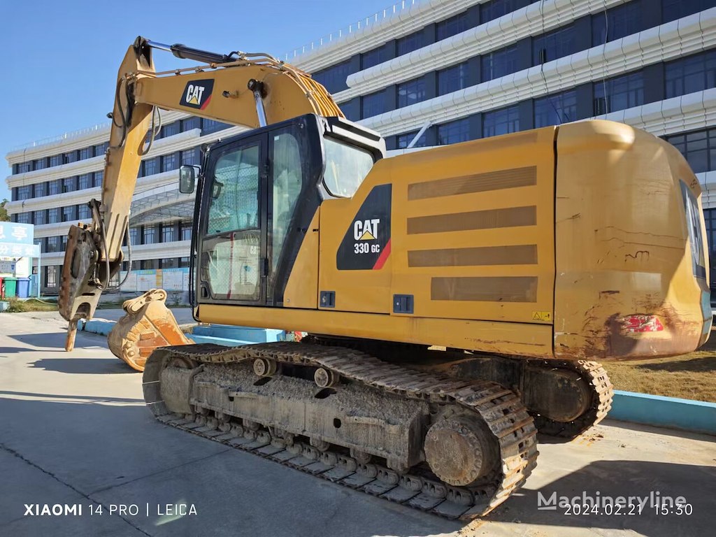 Caterpillar 330GC bager guseničar