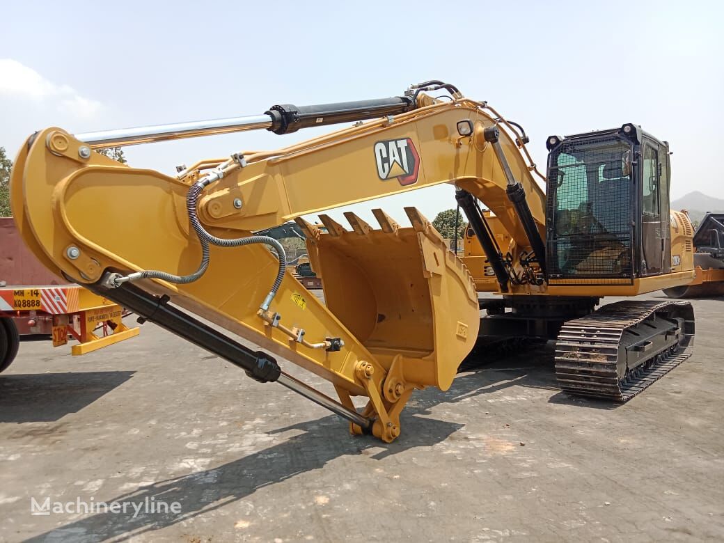 Novi Caterpillar 320D3GC bager guseničar