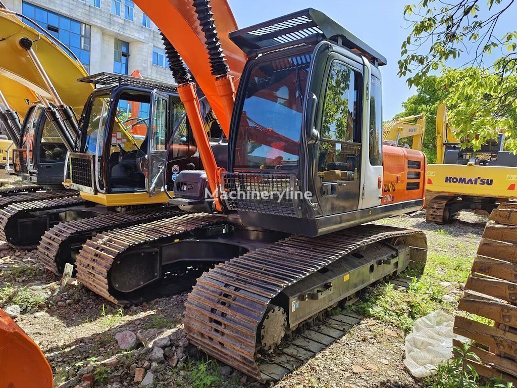 Hitachi ZX200-5G bager guseničar